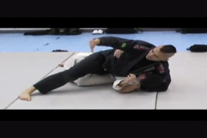 Vancouver BJJ Technique: Top Half Guard-Defending Your Back - Infighting